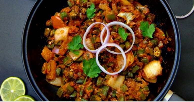 Kohlrabi Curry Recipe (Knol Khol Curry) - Flavours Treat
