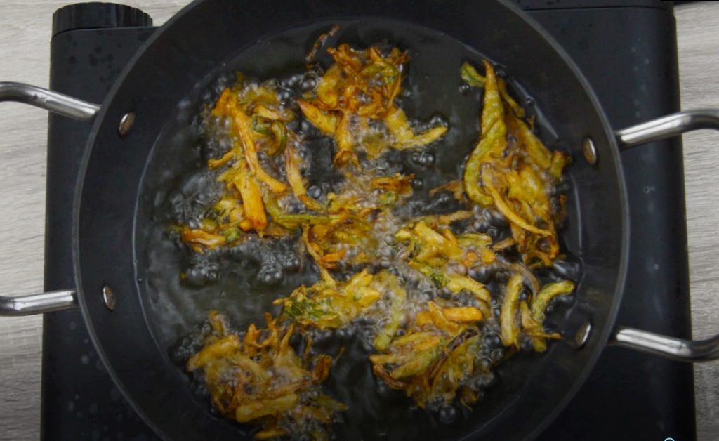 Vegetable Pakora (Gluten free & Vegan) (Video) - Flavors Treat