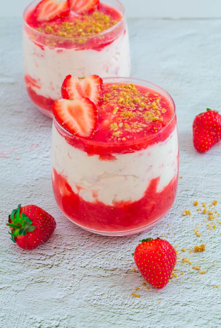 Strawberry Fool Recipe (Strawberry and Cream Dessert) - Flavours Treat