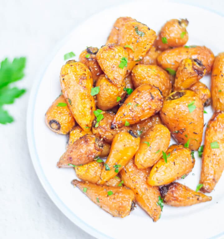 Air Fryer Baby Carrots (Chantenay Carrots Recipe) - Flavours Treat