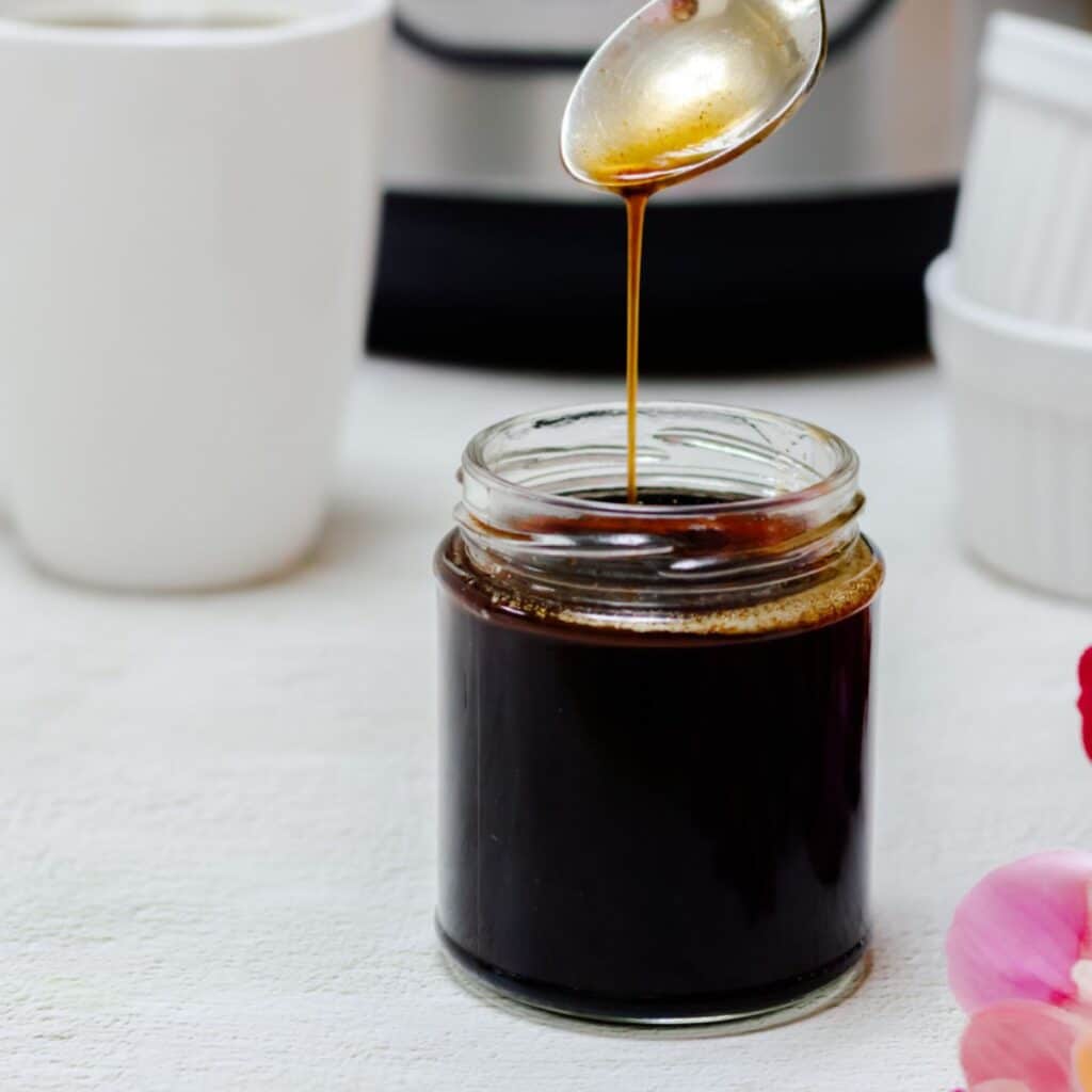 Copycat Starbucks Cinnamon Dolce Syrup Recipe - Flavours Treat