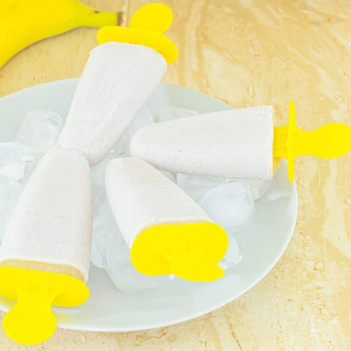 Creamy Banana Popsicles (Toddler Friendly) - Flavours Treat