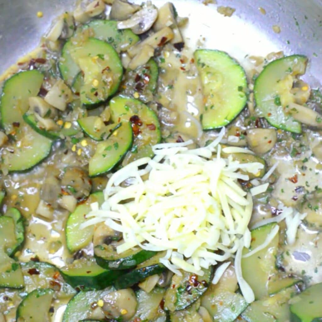 Zucchini Mushroom Pasta Flavours Treat