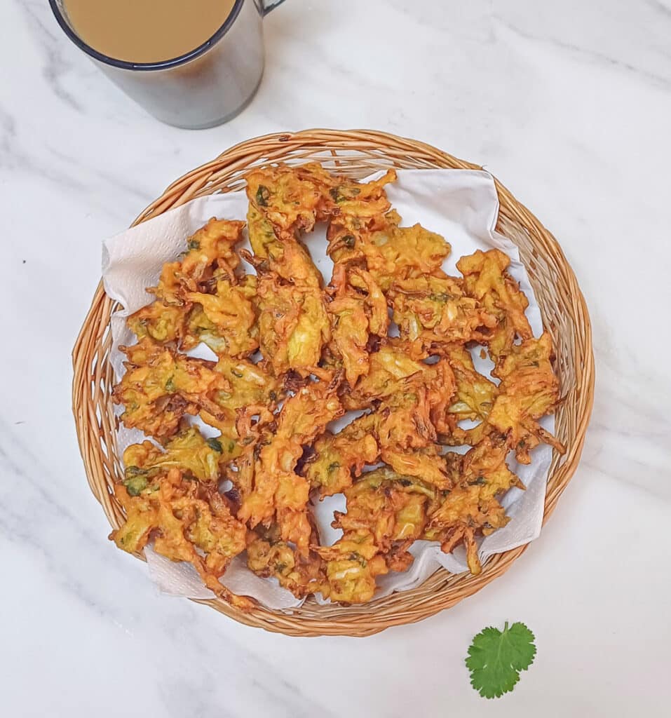 Cabbage Pakoda (Indian Cabbage Fritters) - Flavours Treat