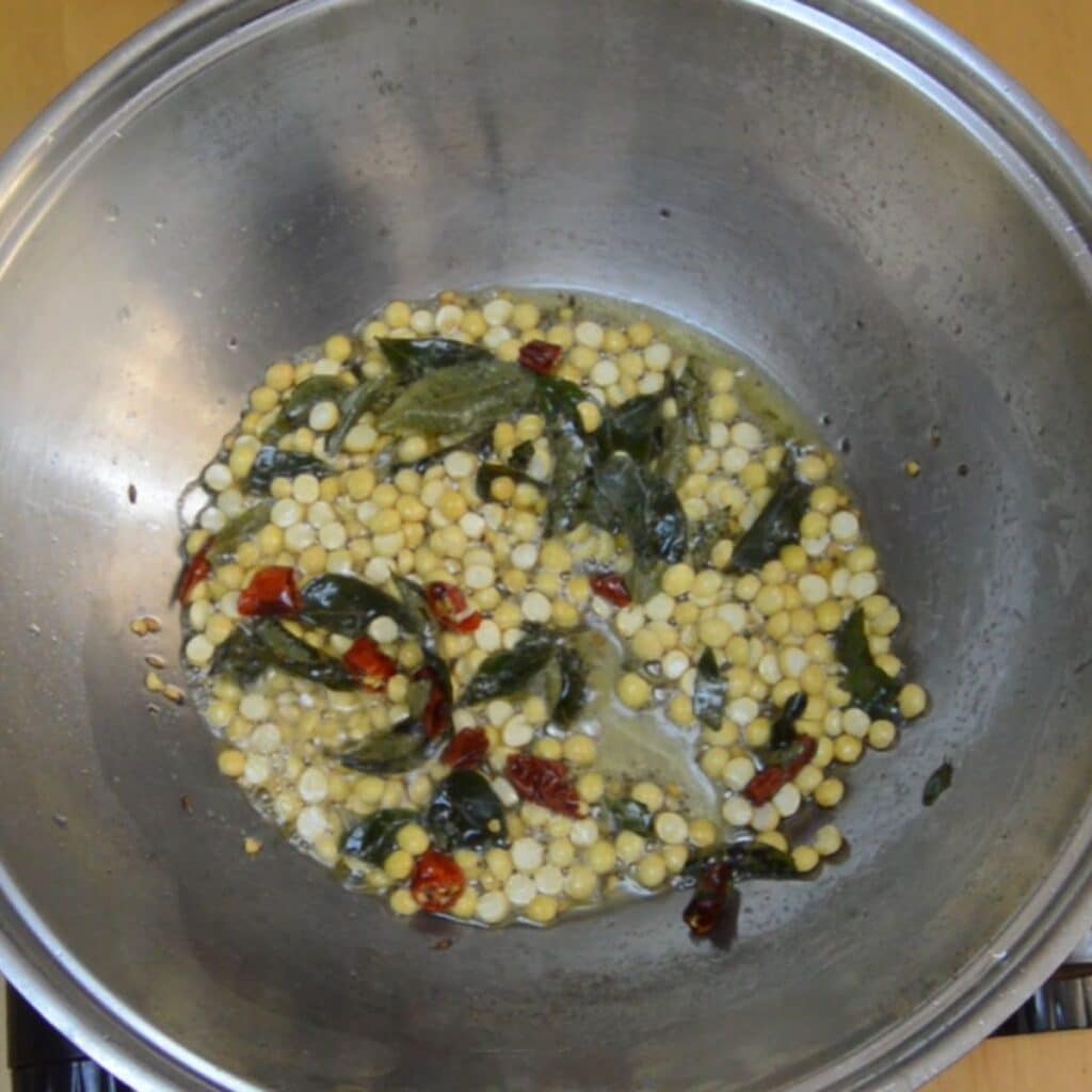 Mint Murmura Chivda (Spicy Puffed Rice) - Flavours Treat