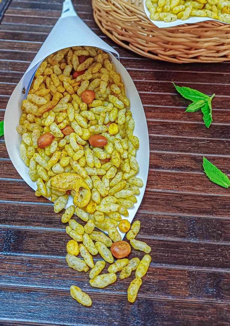 Mint Murmura Chivda (Spicy Puffed Rice) - Flavours Treat