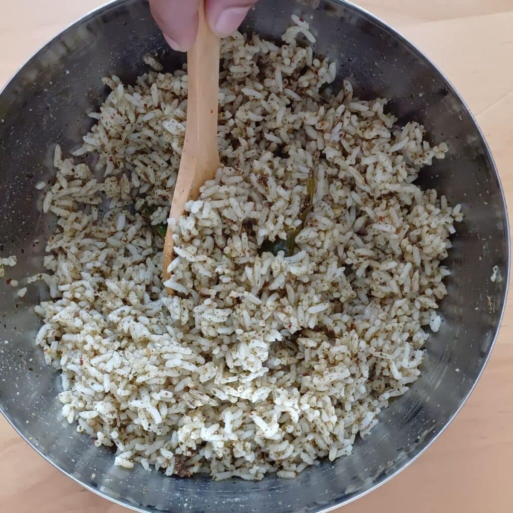 Curry Leaves Masala Rice with Leftover Rice - Flavours Treat