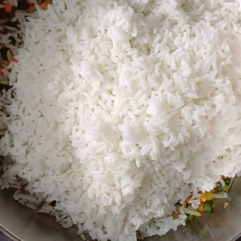 20 Minute Vegetable Fried Rice - Flavours Treat