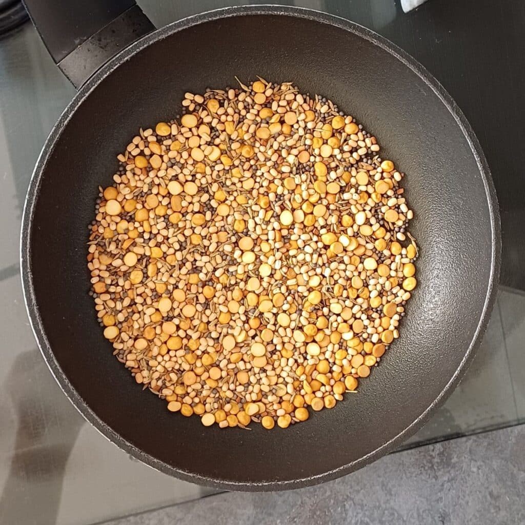 Kanda Gadda Pulusu (Kara Kuzhambu) - Flavours Treat