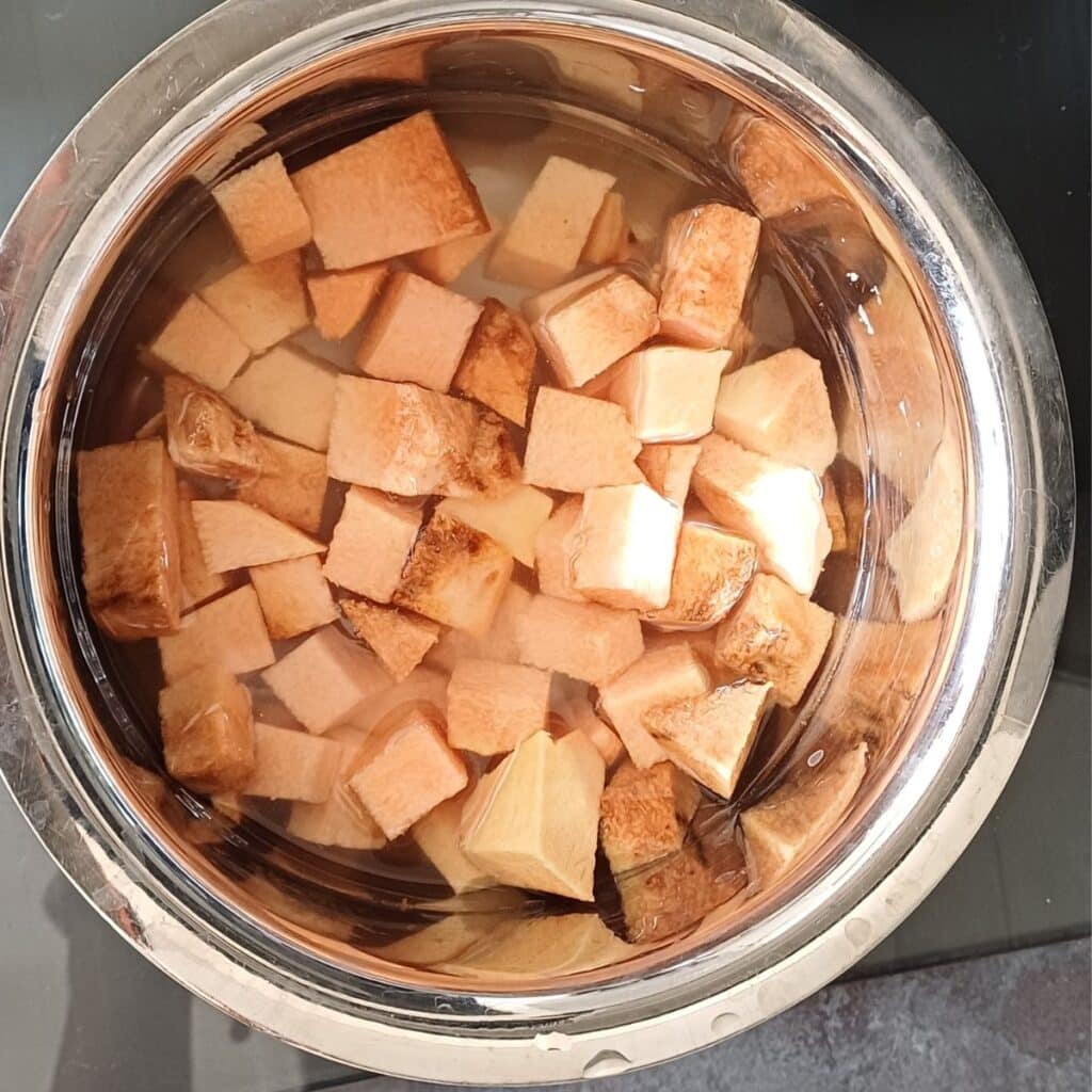 Kanda Gadda Pulusu (Kara Kuzhambu) - Flavours Treat